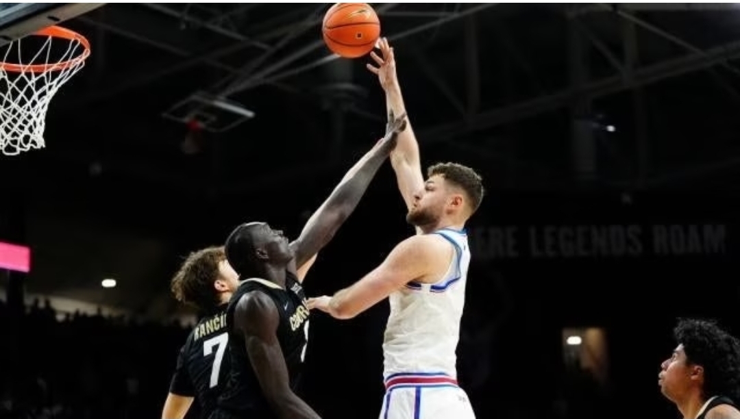 Kansas vs. Texas Tech prediction, odds, time: 2025 college basketball ...